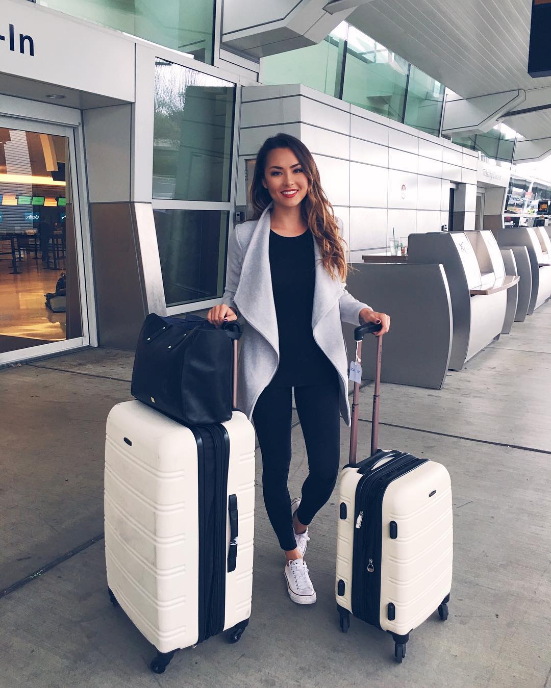 Cute Outfits To Wear At Airport-18 Best Airport Styling Tips – Branded ...