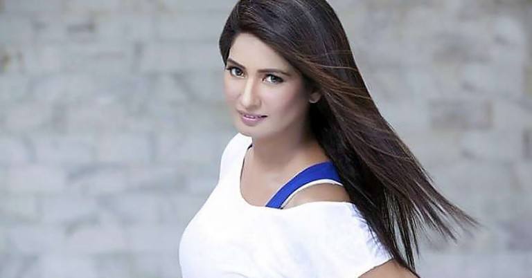 Top 15 Prettiest Female Models of Pakistan This Year – Branded Girls