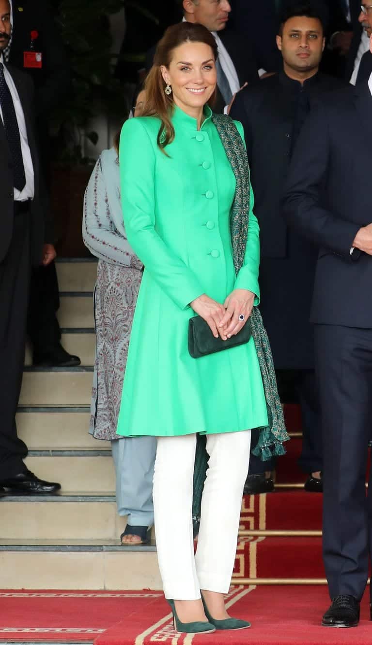 Kate Middleton’s Outfits – 25 Best Dressing Styles Of Kate – Branded Girls