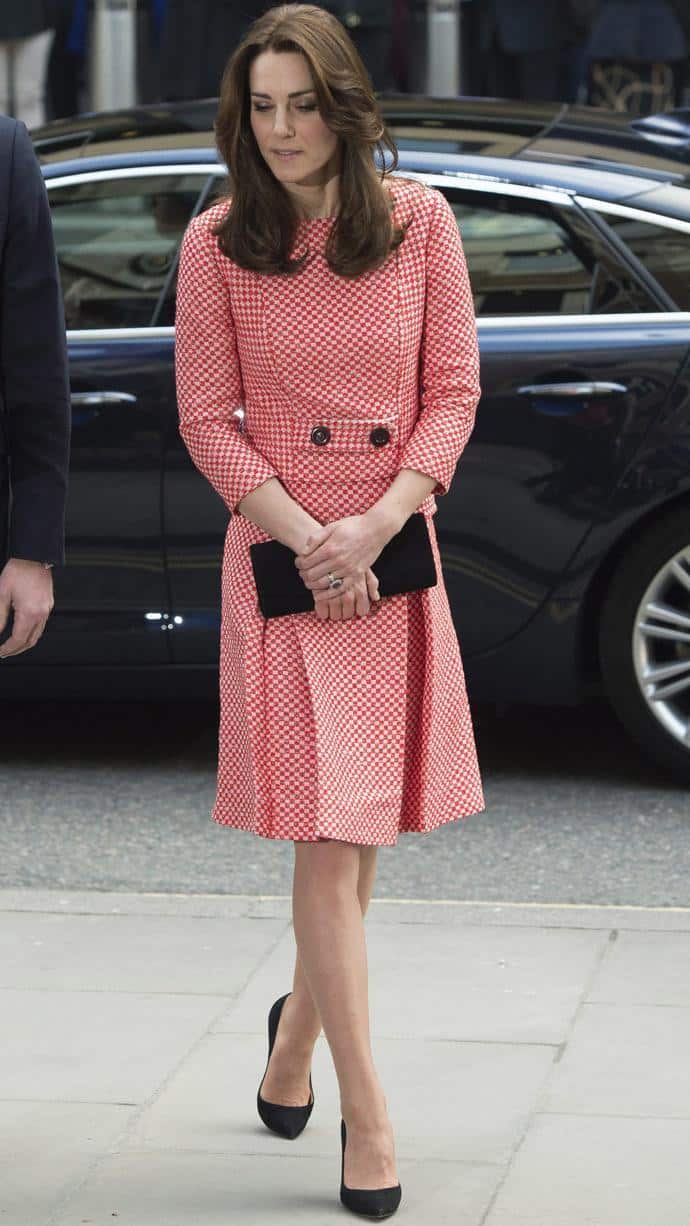 Kate Middleton’s Outfits – 25 Best Dressing Styles Of Kate – Branded Girls
