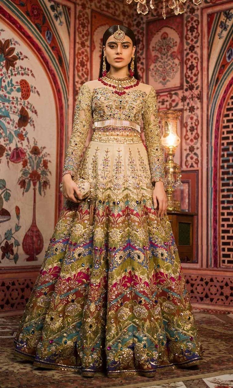 Bridal Dupatta Settings–17 New Ways to Drape Dupatta for A Wedding ...