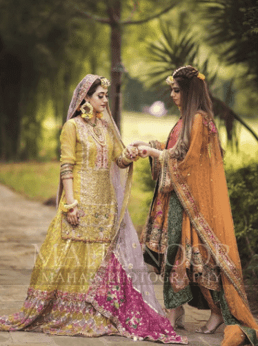 Yellow Wedding Dress – 25 Yellow Outfits for Haldi and Mayun – Branded ...