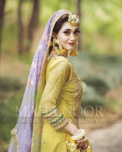 Yellow Wedding Dress – 25 Yellow Outfits for Haldi and Mayun – Branded ...