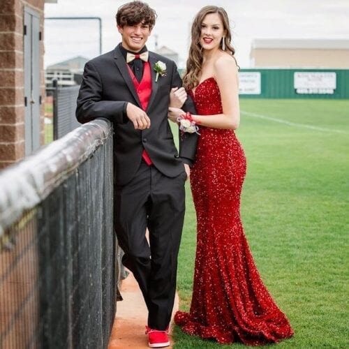 Skinny Girl Prom Outfits – 20 Best Prom Outfit Ideas for Slim Girls ...