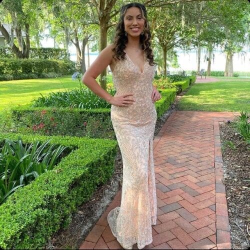 Skinny Girl Prom Outfits – 20 Best Prom Outfit Ideas for Slim Girls ...