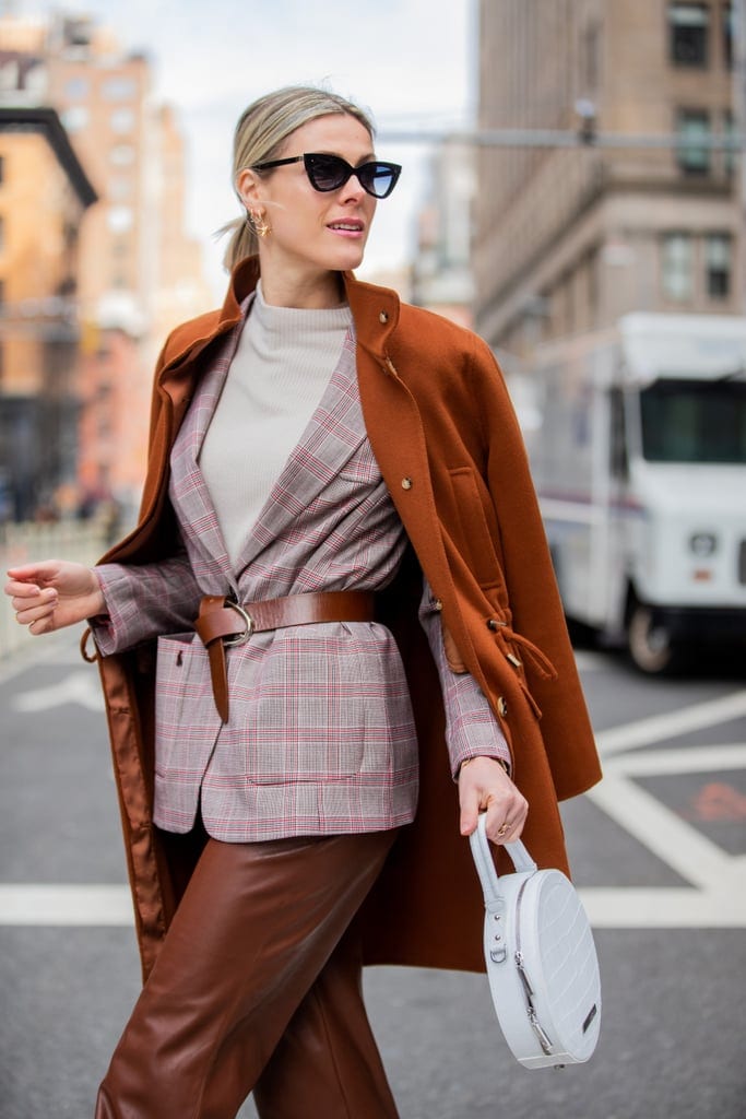 Belt Outfits For Women-20 Tips On Wearing Outfits with Belts – Branded ...