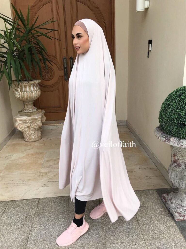 17 Most Beautiful Middle Eastern Outfits for Women to Wear – Branded Girls