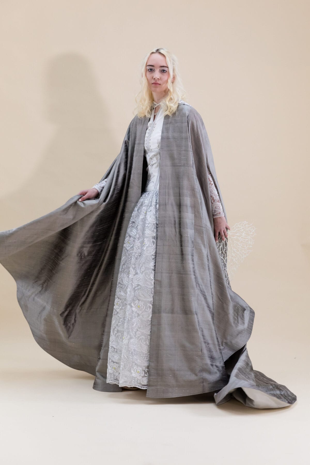 17 Most Beautiful Middle Eastern Outfits for Women to Wear – Branded Girls