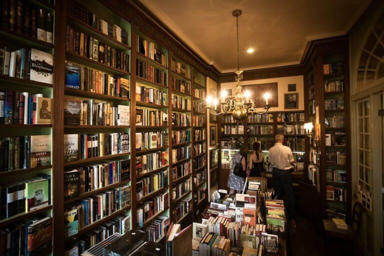 15 Bookstore Cafe Decorating Ideas-Book Cafe Design Concepts – Branded ...