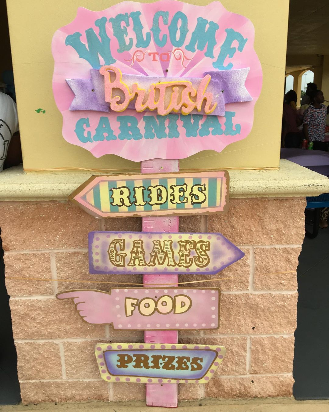 15 Thrilling Carnival Theme Party Decoration Ideas This Year – Branded ...