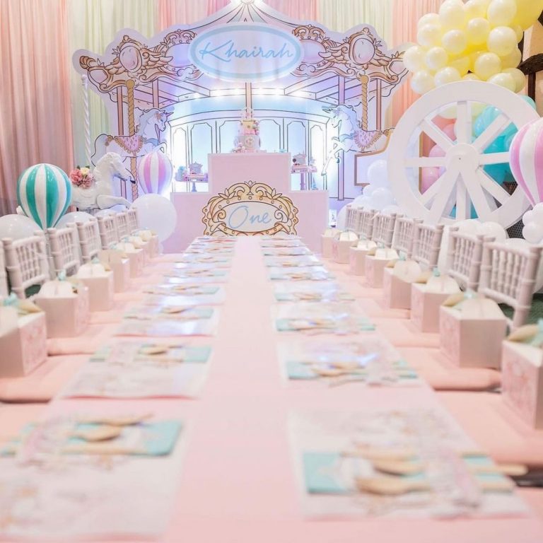 15 Thrilling Carnival Theme Party Decoration Ideas This Year – Branded ...