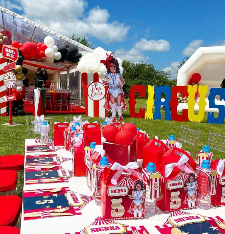 15 Thrilling Carnival Theme Party Decoration Ideas This Year – Branded ...