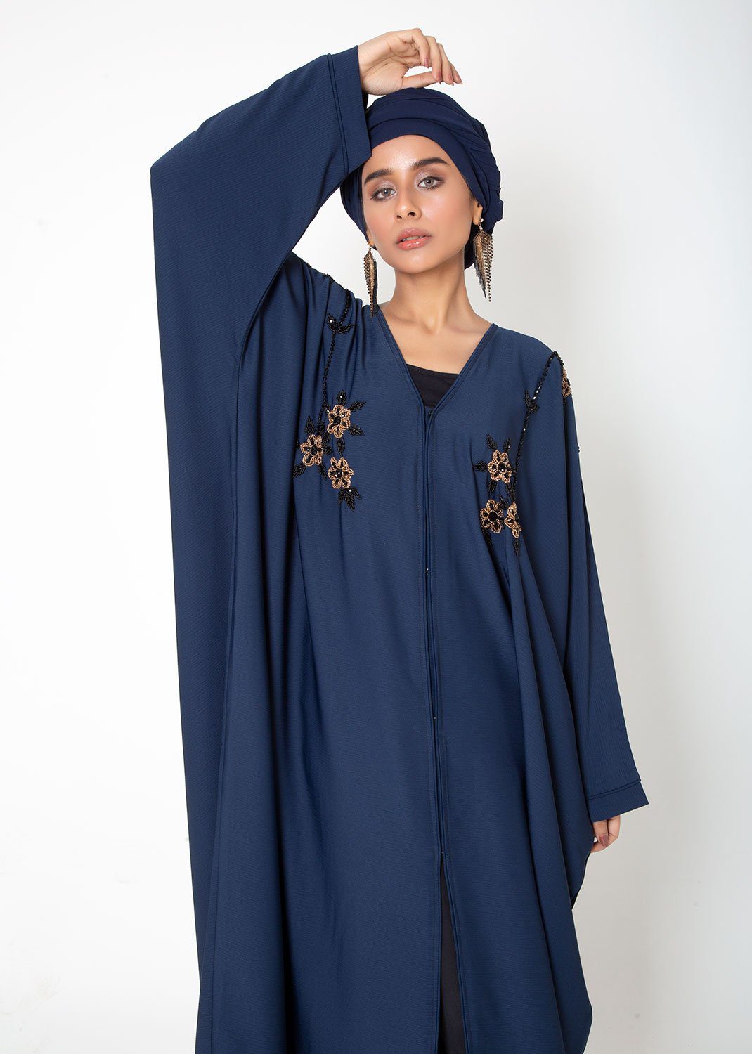 19 Top Abaya Brands In Pakistan That Will Elevate Your Look – Branded Girls