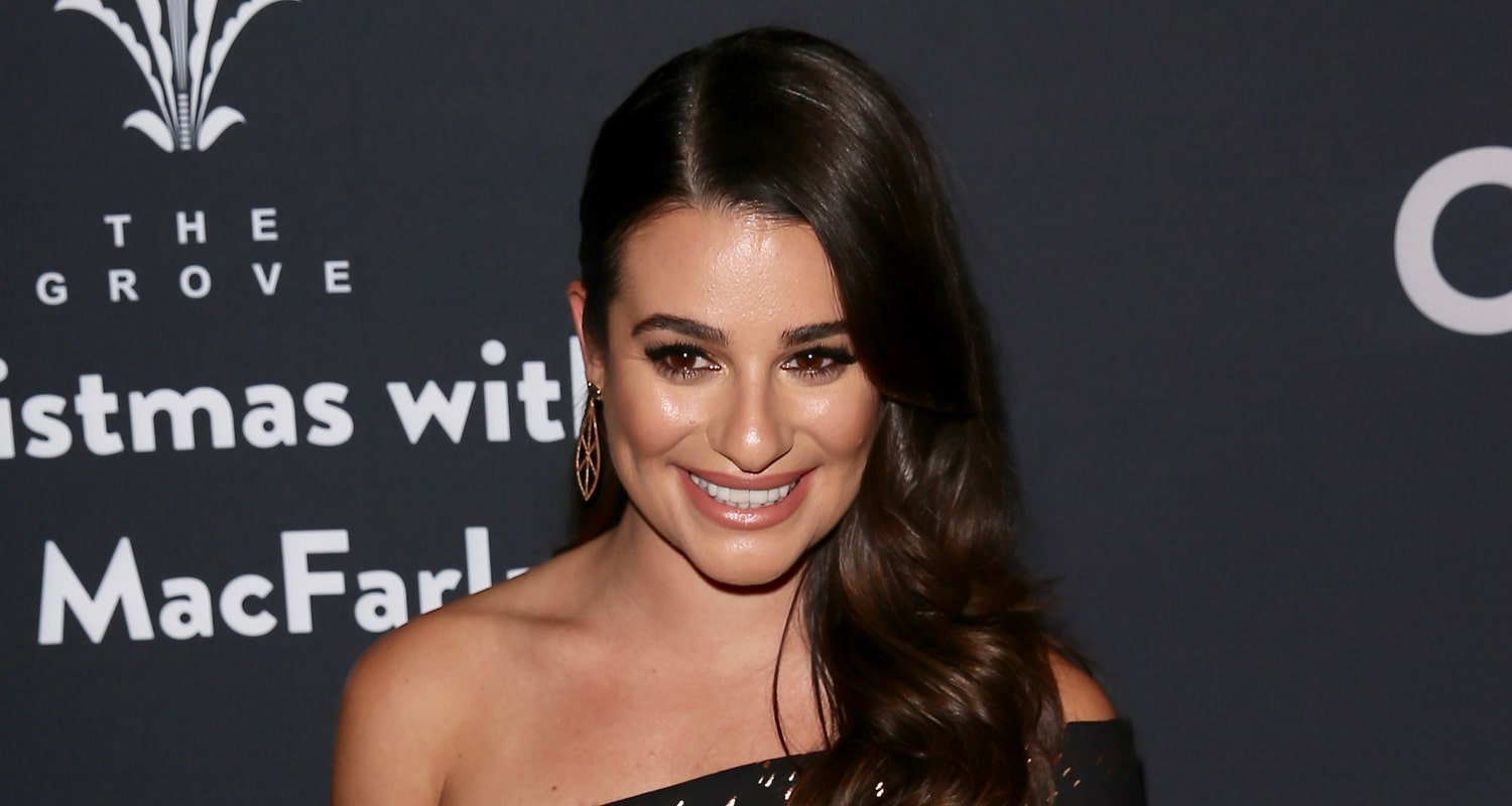 20 Most Beautiful Female Celebrities With Dimples Youll Love – Branded ...