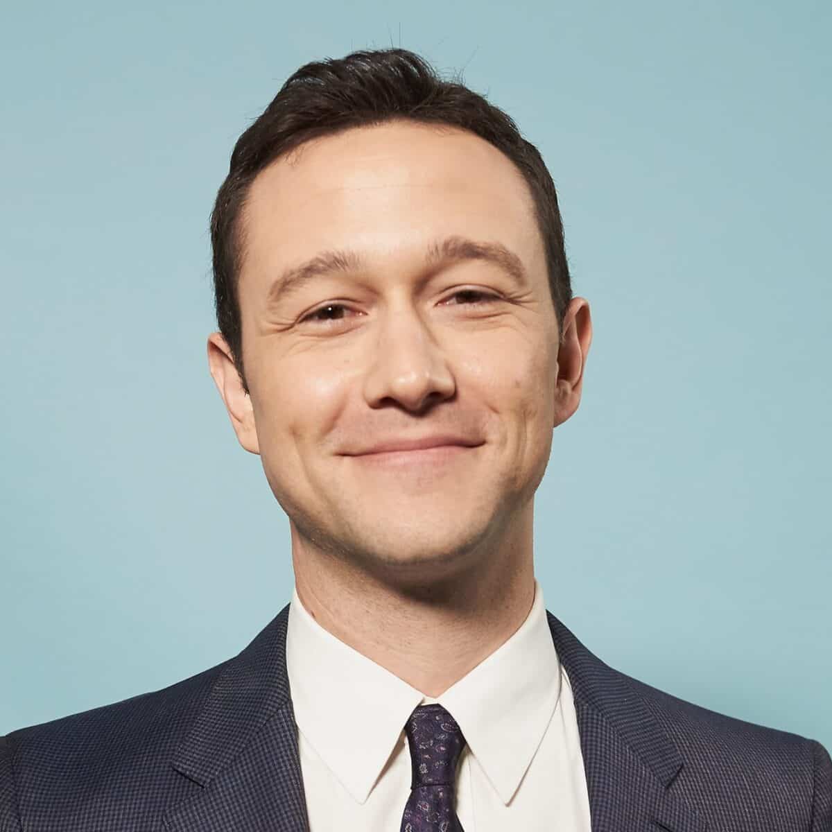 20 Hottest Male Celebrities With Dimples You’ll Love – Branded Girls