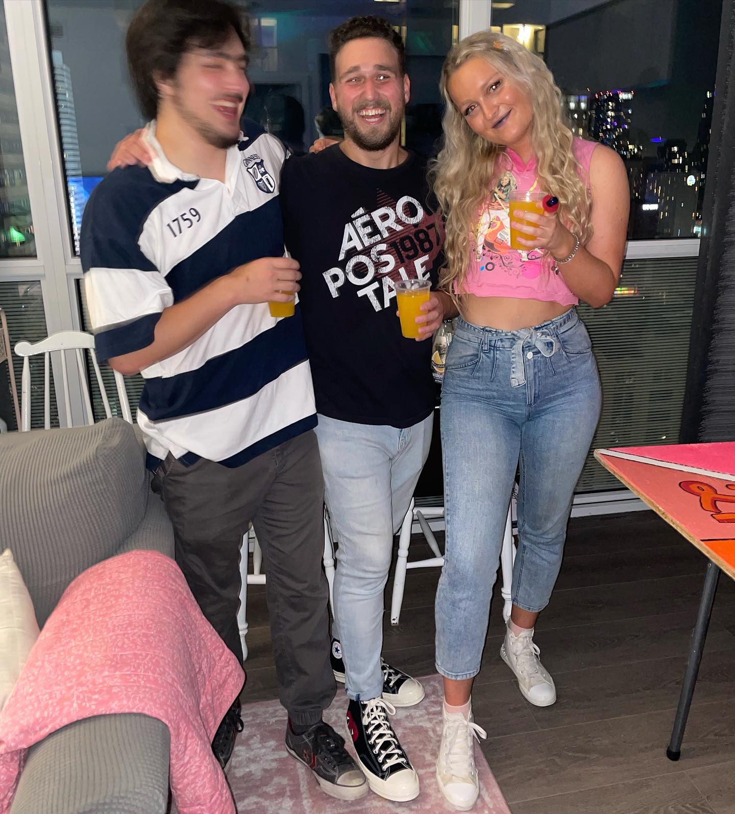 15 Best 2000s Themed Birthday Party Ideas To Try This Year – Branded Girls