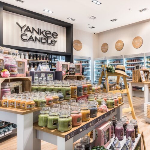 15 Creative Store Decor Ideas for New Businesses to Try – Branded Girls