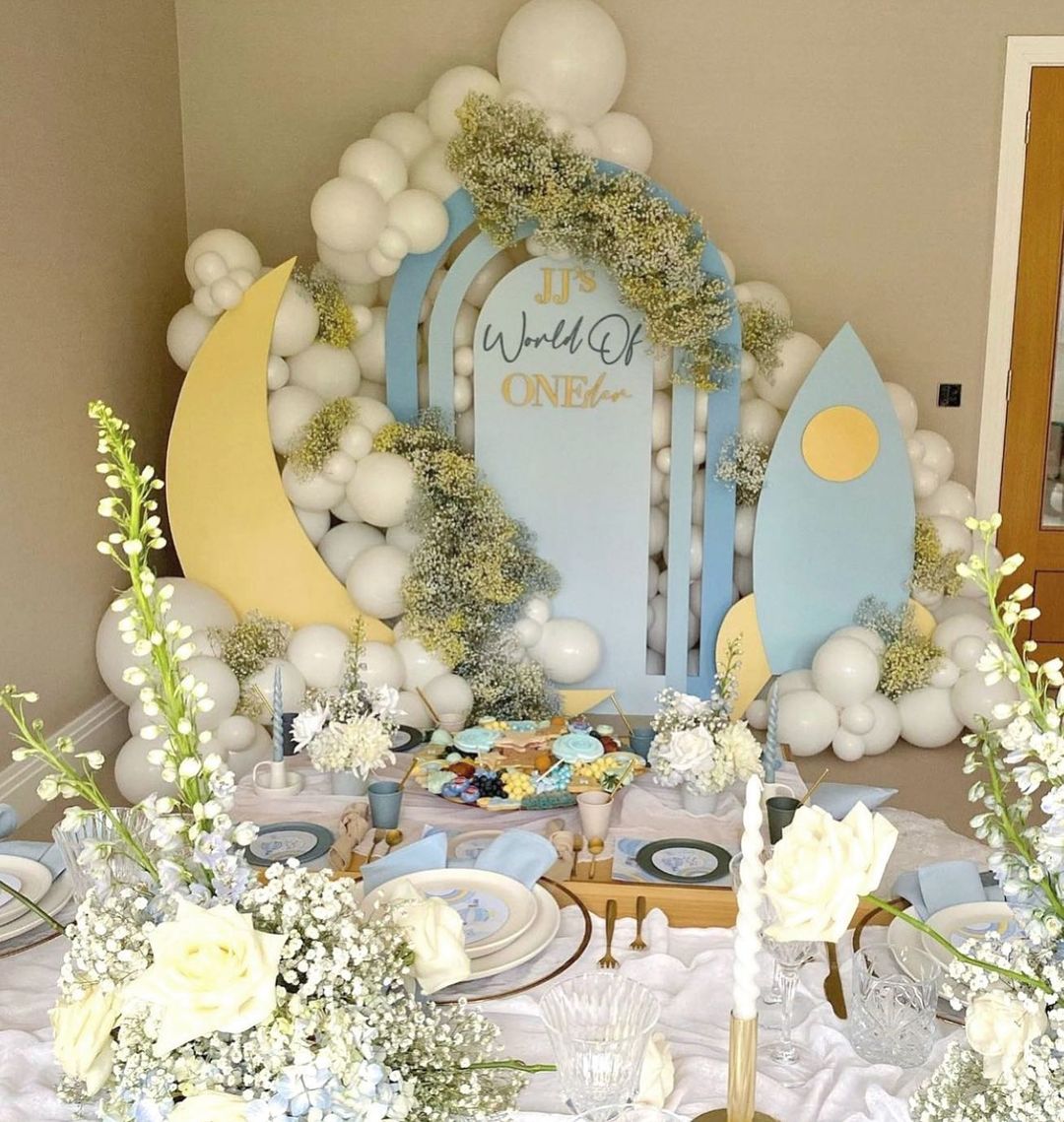 How To Plan A Moon Theme Party? 30 Best Moon Party Decorations ...